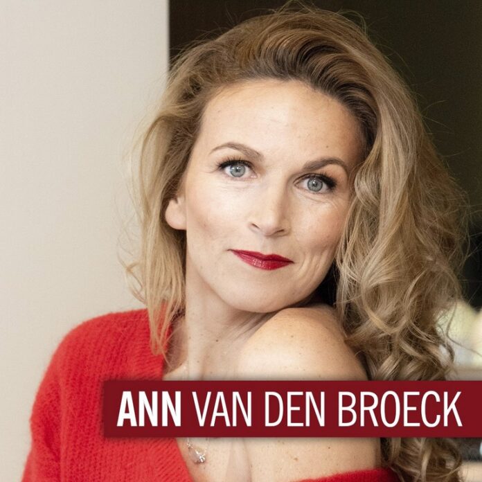 Ann Van den Broeck en Stany Crets presenteren - Belg.be
