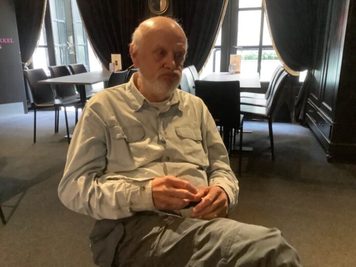 Erik Goris en Carry Goosens repeteren voor “De Cochonnet”. - Belg.be